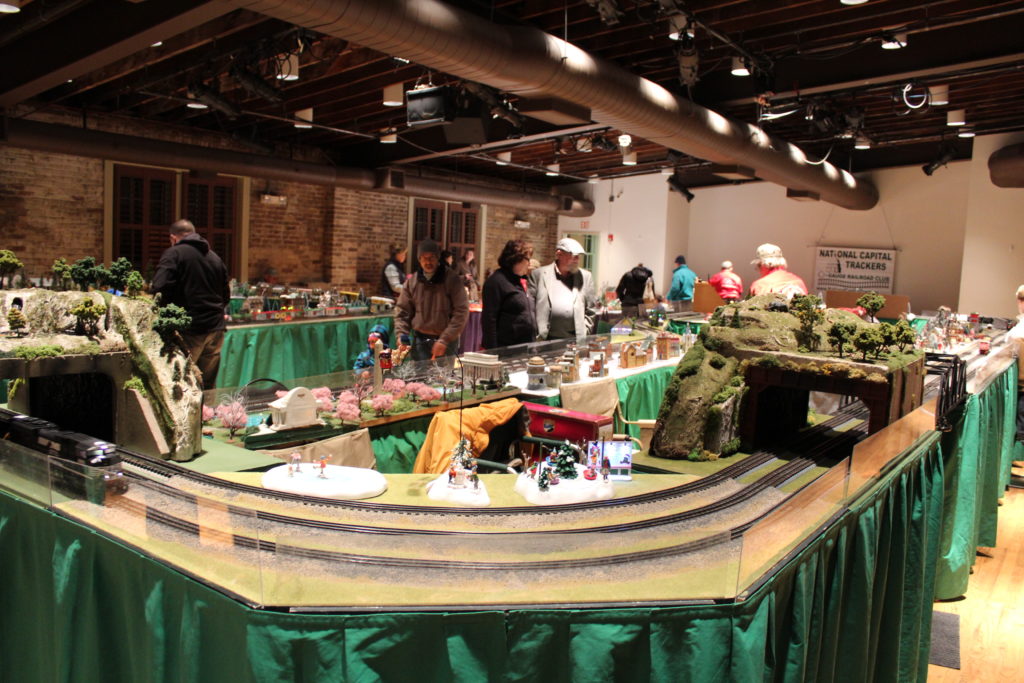 Winter Wonderland Train Show | Colonial Roads